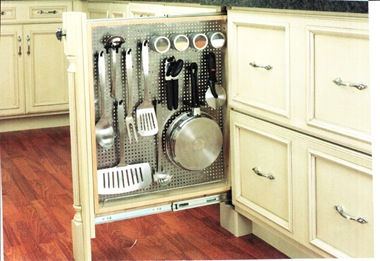 Designing Your Dream Home: Kitchen: Utensil Storage Options